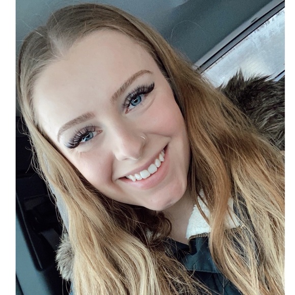 Kayla's Closet (@kaymking15) | Poshmark